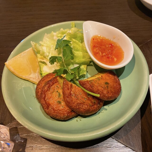 Bai toong （バイトーン） - 本山/タイ料理 | 食べログ