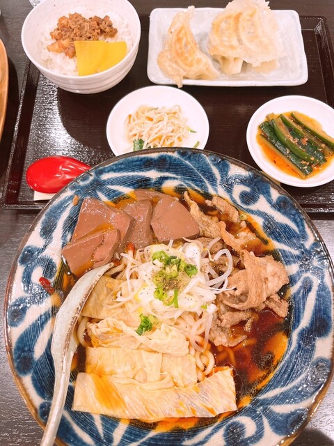 『台湾で人気な牛肉麺が日本初上陸！』by 食いしんこのは嬢 : 麻膳堂 MAZENDO 根津店 （マゼンドウ マゼンドウ） - 根津/中華料理 ...