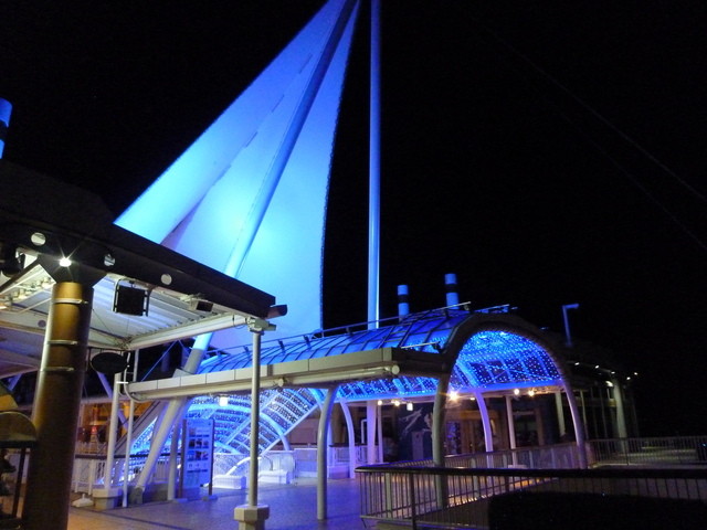 『海ほたるPA名物、「あさりまん」！ あさりから出る旨味が美味でした。』by なまらうまい : マリンコート （【旧店名】ROYAL FOOD ...