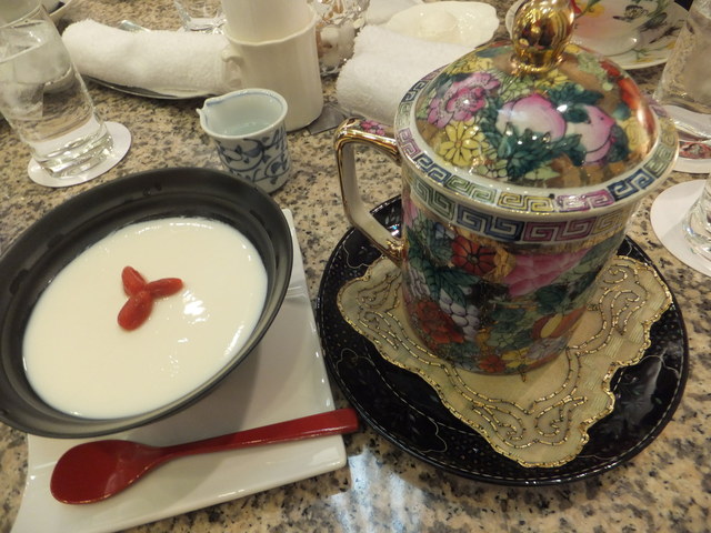 写真 : Cafe de la Paix （カフェ・ド・ラ・ペ） - 大阪難波/カフェ [食べログ]