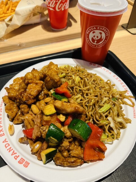 口コミ一覧 : パンダエクスプレス RAYARD MIYASHITA PARK （PANDA EXPRESS） - 渋谷/中華料理 [食べログ]