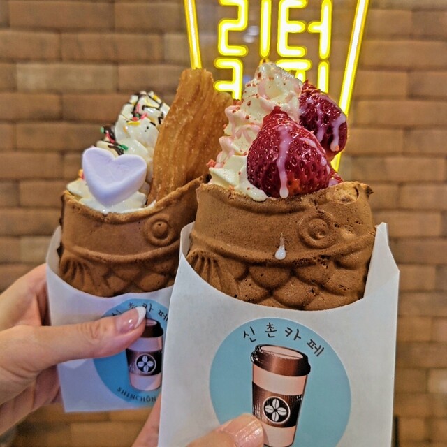 SHINCHON CAFE （신촌카페） - 新大久保/スイーツ | 食べログ