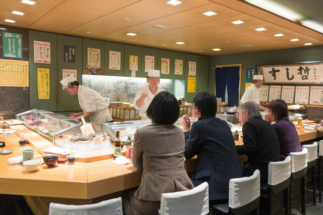 内観写真 : 塩竈 すし哲 S-PAL仙台店 （すしてつ） - 仙台/寿司 | 食べログ