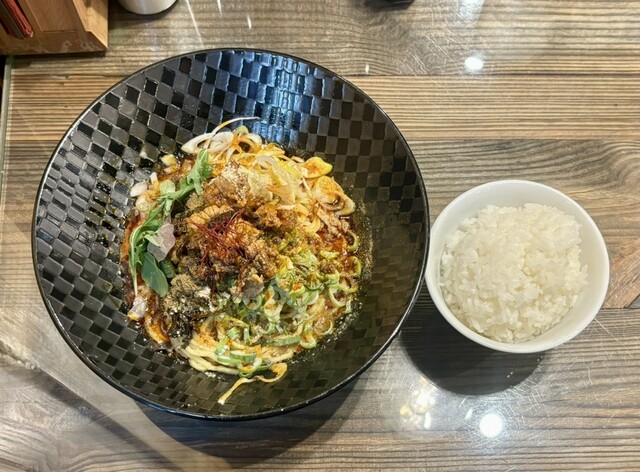 『ななつぼしの汁無し担々麺を最後まで味わい尽くす@新橋』by taxx : 四川担々麺 ななつぼし 新橋店 - 新橋/汁なし担々麺 [食べログ]