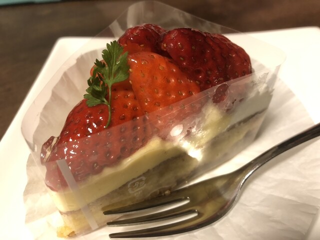 口コミ一覧 : at' Prima （プリマ） - 五条（京都市営）/ケーキ [食べログ]