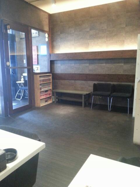 内観写真 : ひげ男爵 （ヒゲダンシャク） - バスセンター前/スープカレー | 食べログ