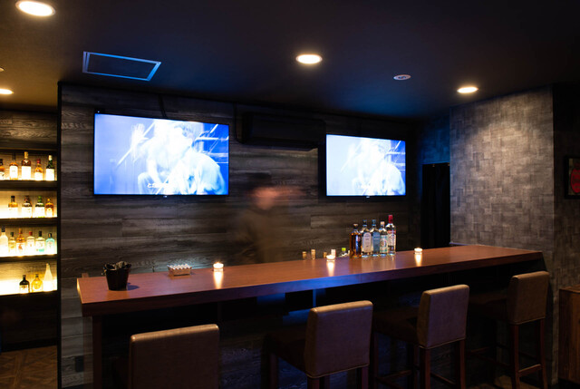 座席 : HIDEOUT BAR GLAM - 錦糸町/バー | 食べログ