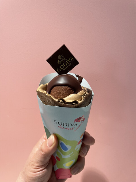 GODIVA dessert 原宿店 （ゴディバ デザート） - 明治神宮前/クレープ・ガレット | 食べログ