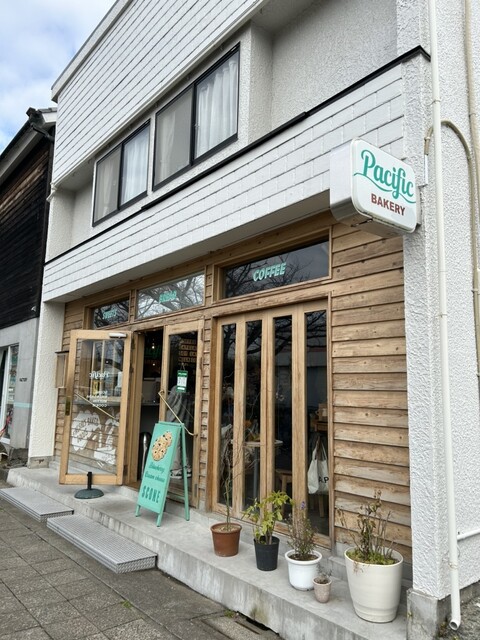 Pacific BAKERY （パシフィック ベーカリー） - 七里ケ浜/カフェ | 食べログ