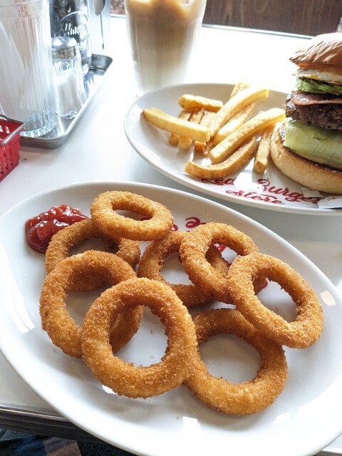 REDS' BURGER DINER - あすなろう四日市/ハンバーガー | 食べログ