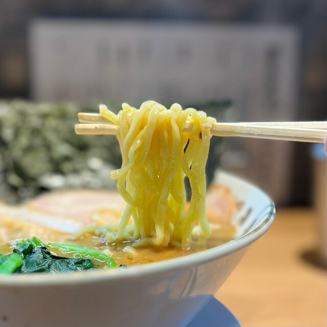 『⭐️蘇我に爆誕した激ウマ家系ラーメン店【ラーメン野良裏家】@蘇我⭐️』by Tommy_ramen : ラーメン 野良裏家 （のらりや ...