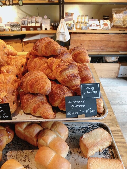 MORETHAN BAKERY - 西新宿五丁目/パン | 食べログ