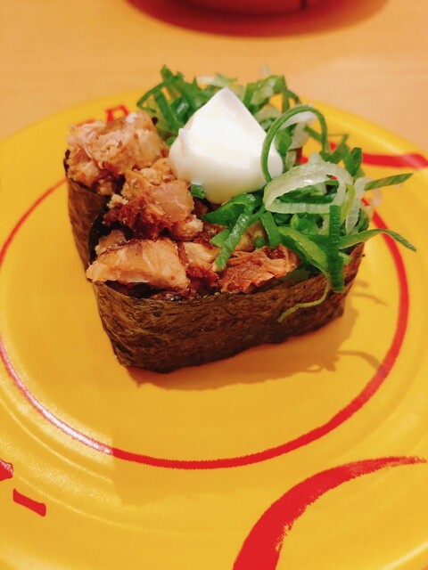 『人生初スシローで仰天、角煮パフェコーヒーなんでもありで美味しい業態超えたアミューズメントパークとなった回転しない寿司屋』by たかはし ...