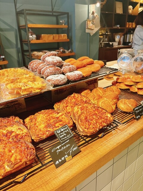 MORETHAN BAKERY - 西新宿五丁目/パン | 食べログ