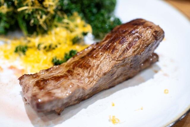 Samani （サマニ） - 東銀座/牛料理 | 食べログ