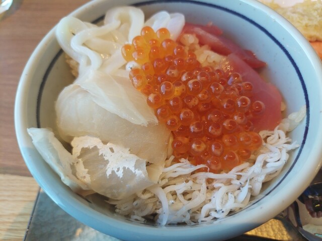 SEASIDE RESTAURANT SACHI Kannonzaki Terrace （シーサイド レストラン サチ） - 浦賀/洋食 | 食べログ