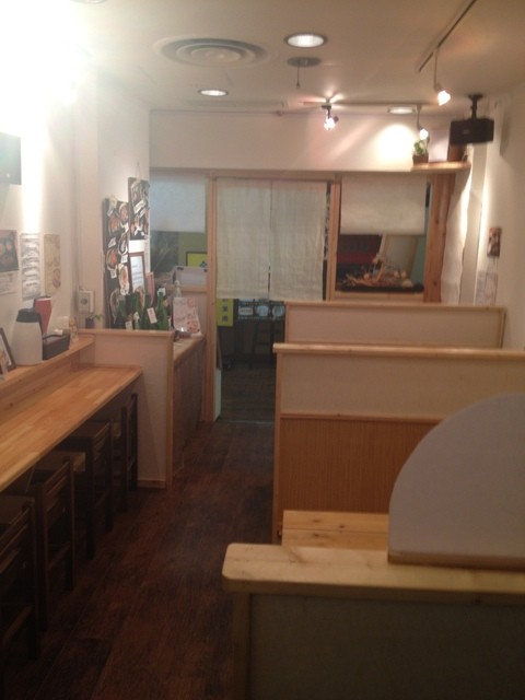 内観写真 : 神戸COCCO - 神戸三宮（阪急）/からあげ | 食べログ