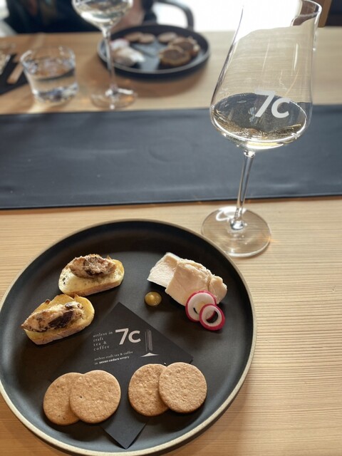 7c store&lounge （セブンシー ストアアンドラウンジ） - 河口湖/ワインバー | 食べログ