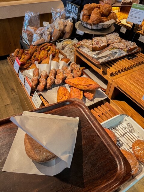 by BonnieHuang : breadworks 表参道 - 表参道/パン [食べログ]