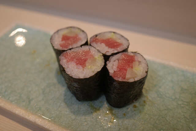 鮨 たくつ （TAKUTSU） - 小樽/寿司/ネット予約可 | 食べログ