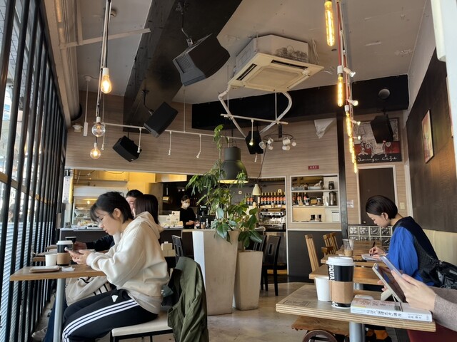 SQUARE Coffee Roaster （スクエア コーヒーロースター） - 両国/カフェ | 食べログ