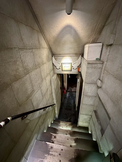 『Where are the angels?』by ssuper : エンジェル ライブラリー （ANGEL LIBRARY） - 祇園四条 ...