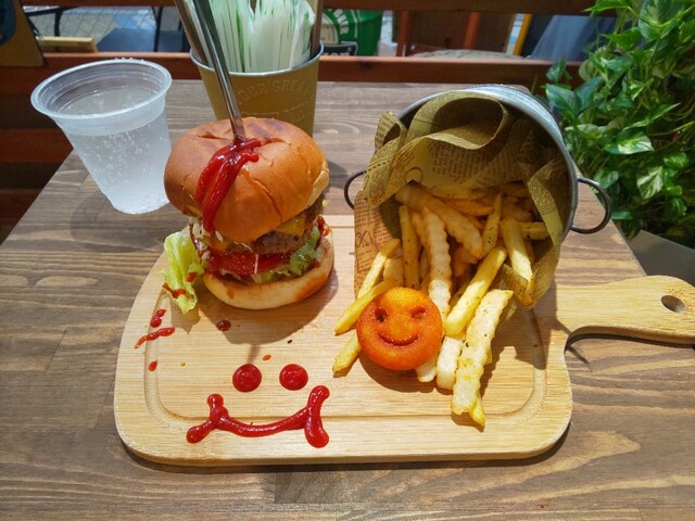 Yura Yura 2nd （ユラ ユラ セカンド） - 牧志/カフェ | 食べログ