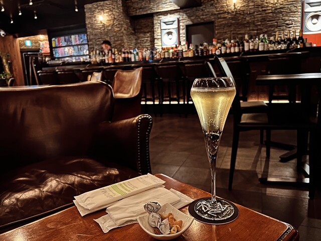 『大井町駅前のバー』by サトス1985 : E-LOUNGE （イーラウンジ） - 大井町/バー [食べログ]