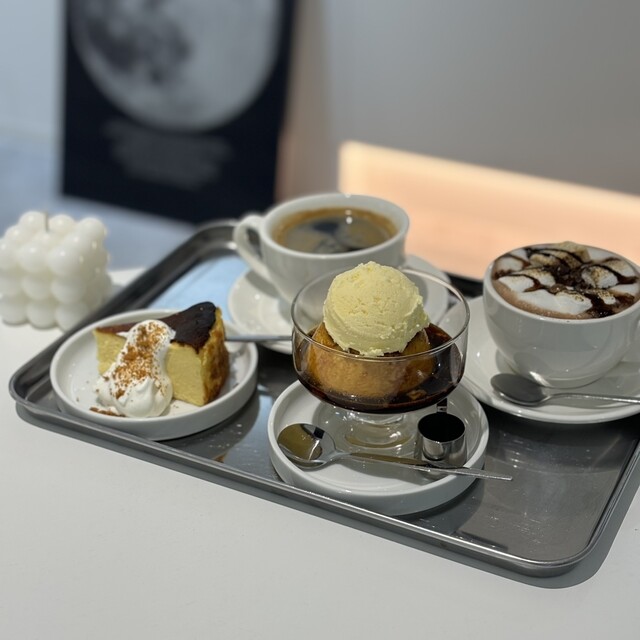 mon cafe （モン カフェ） - 第一通り/カフェ | 食べログ