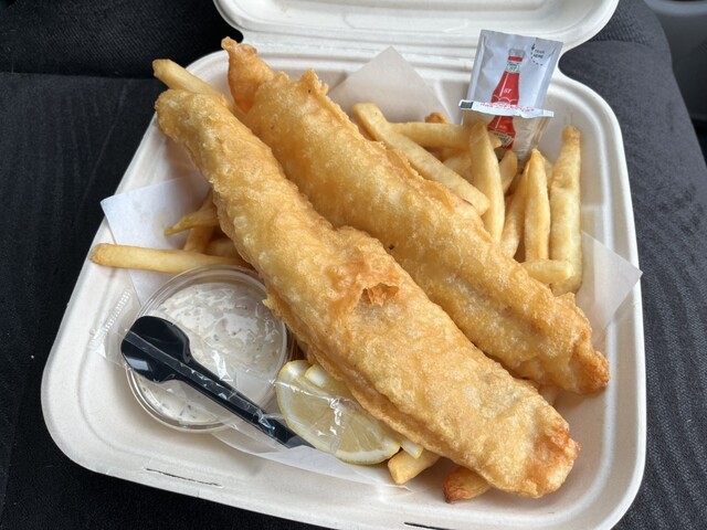 『本場のフィッシュ＆チップス』by Armenia_ : fish n chips Murray cod （フィッシュ&チップス マレーコッド） - 野々口/揚げ物 [食べログ]