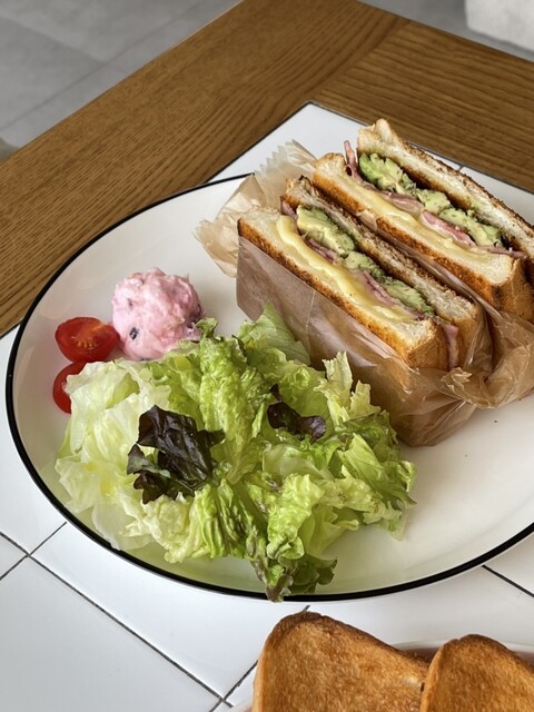 sandmoon （サンドムーン） - 石嶺/カフェ | 食べログ