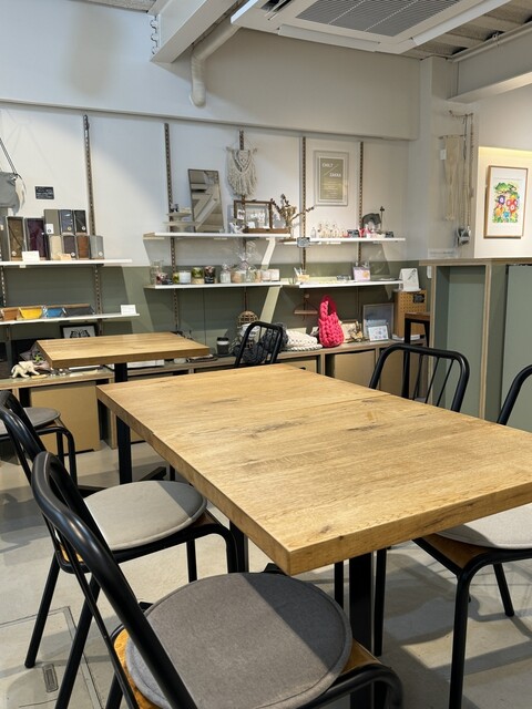 CHILT - 自由が丘/カフェ | 食べログ