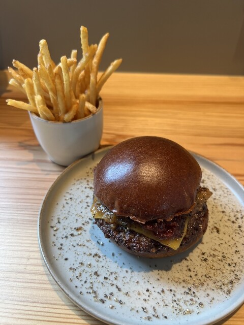 Gui's Burger （ギーズ バーガー） - 芦屋（阪神）/ハンバーガー | 食べログ