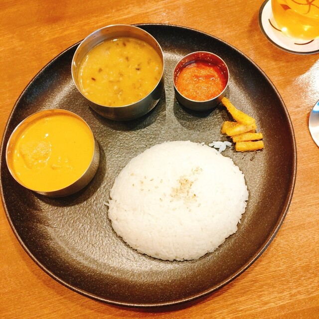 MOMO Stand Tokyo （モモ スタンド トーキョー） - 広尾/ネパール料理/ネット予約可 | 食べログ