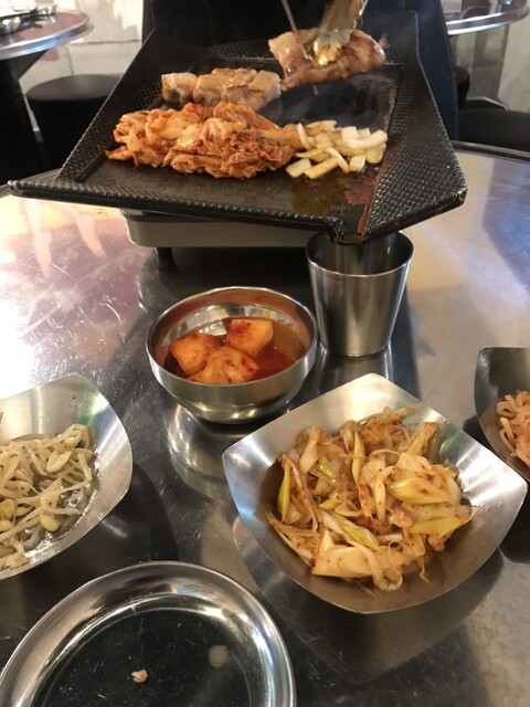 シガン 生サムギョプサル専門店のご予約 - 国際センター/韓国料理 | 食べログ