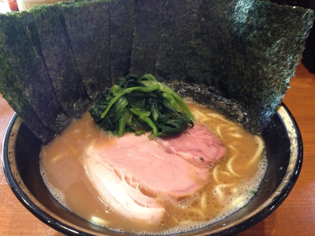 再訪】総本山直系！三拍子が揃ったお勧めの家系！末廣家@白楽』by Mr.coleman : ラーメン 末廣家 - 白楽/ラーメン [食べログ]