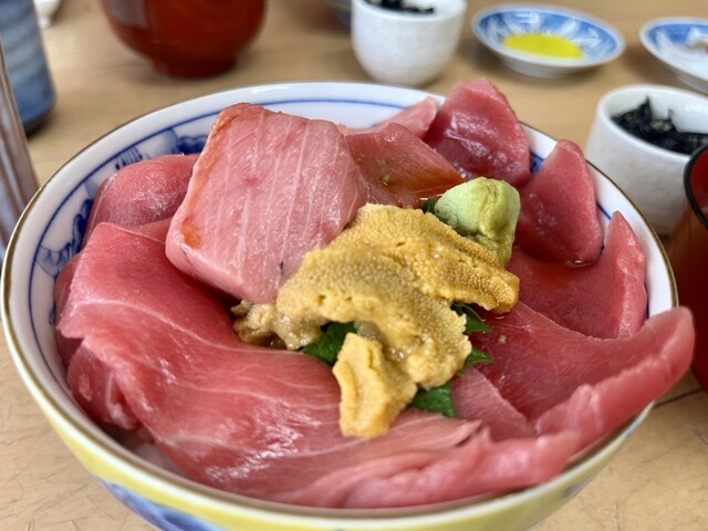 『本州最北端で出会う最高のホスピタリティ』by aco-chan : あけみちゃん号 - 大間町その他/海鮮 [食べログ]