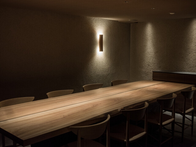 座席 : SOWER （ソウア） - 永原/創作料理 | 食べログ