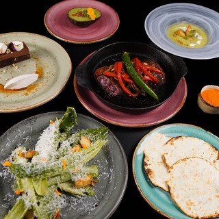 ランチコース【Primera】USスカートのシズリングファヒータをはじめ、特製ワカモレ・シーザーサラダや季節のスープを堪能《デザート付き ...