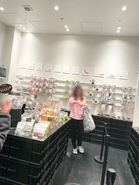 PAPABUBBLE 羽田空港店 （パパブブレ） - 羽田空港第3ターミナル（京急）/スイーツ | 食べログ