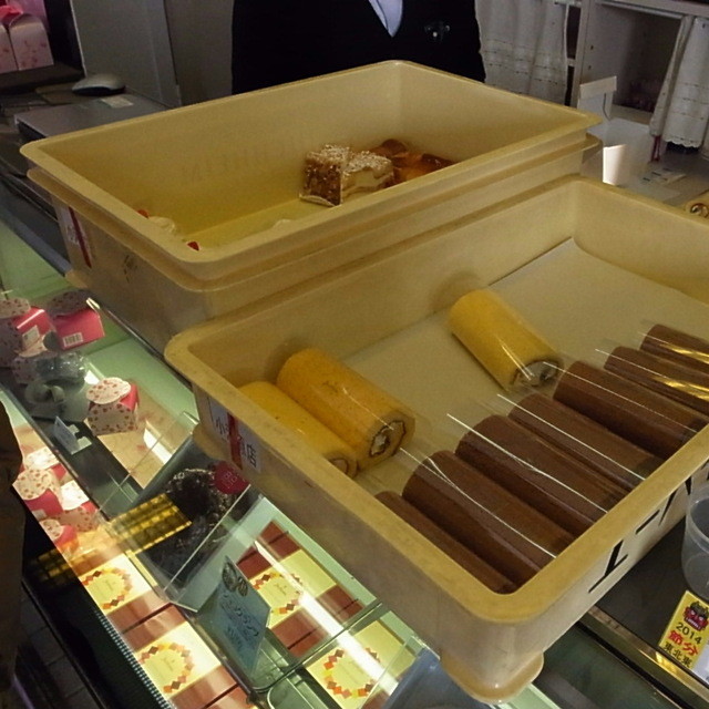 ユーハイム 小河原店 （ユーハイム広島工場） - 上深川/ケーキ | 食べログ