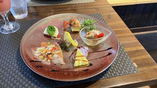 『休日にリッチなランチ』by はつかいち発の探検隊 : Trattoria Ruzzo - 楽々園/イタリアン [食べログ]