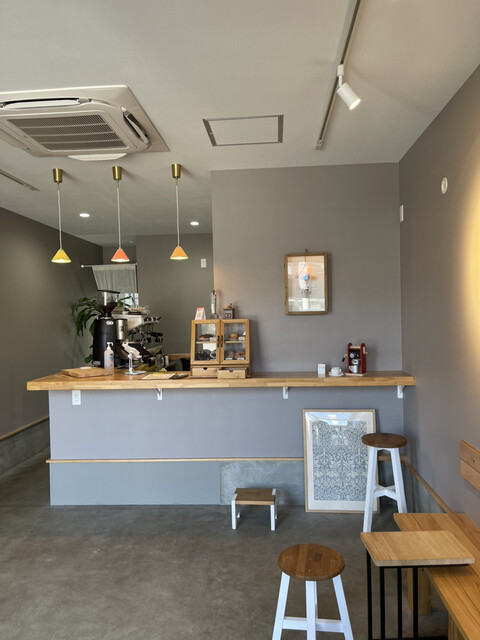 Phew. Coffee Stand （ヒュー コーヒースタンド） - 別府大学/カフェ | 食べログ