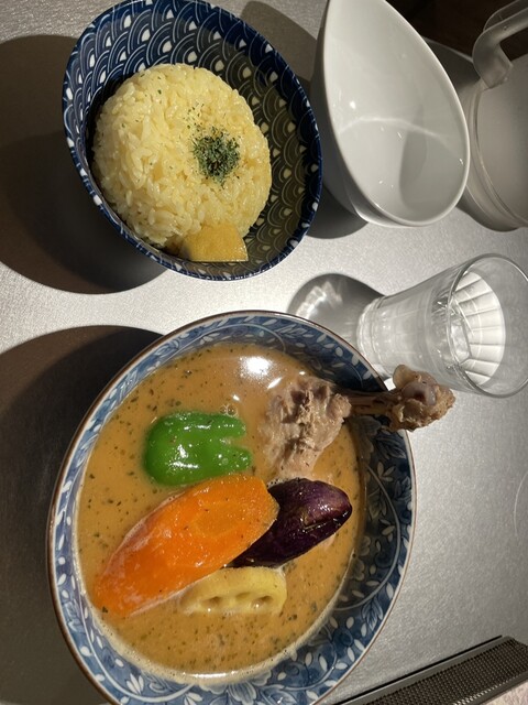 『旨いね』by ジェイムスタカハシ : SAKURA BROWN （サクラブラウン） - 琴似（札幌市営）/スープカレー [食べログ]