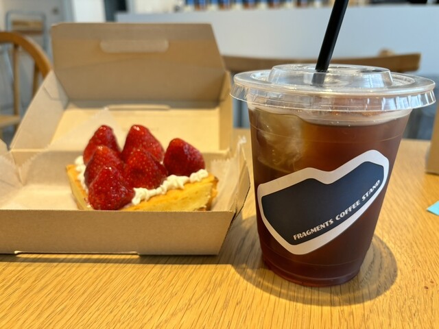 FRAGMENTS COFFEE STAND 南2条店 （フラグメンツコーヒースタンド） - 狸小路/カフェ | 食べログ