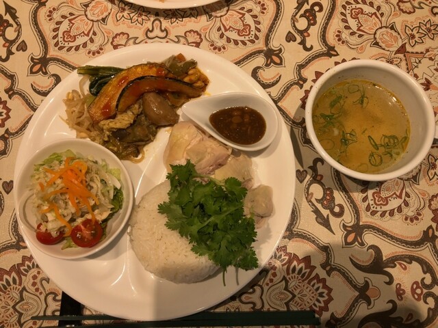 【移転】Bai toong （バイトーン） - 本山/タイ料理 | 食べログ