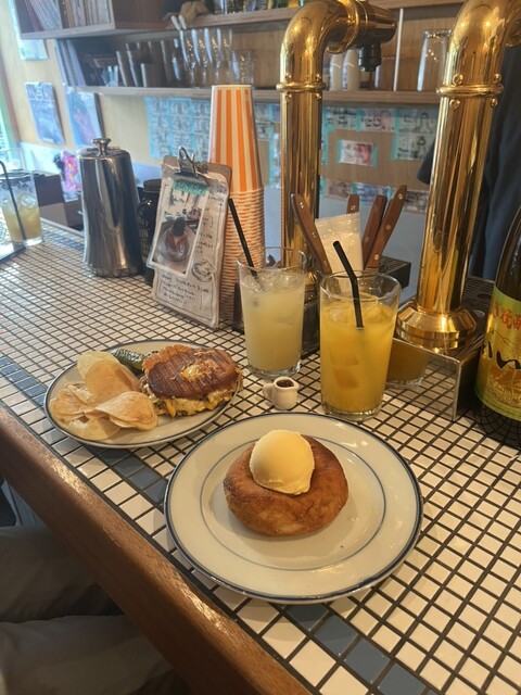 GOOD morning record bar （グッド モーニング レコード バー） - 祇園四条/バー | 食べログ