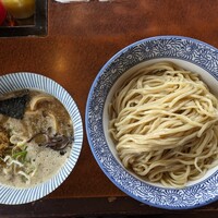 『とろっと豚骨』by dora.325 : 一骨家 大在店 - 大在/ラーメン [食べログ]