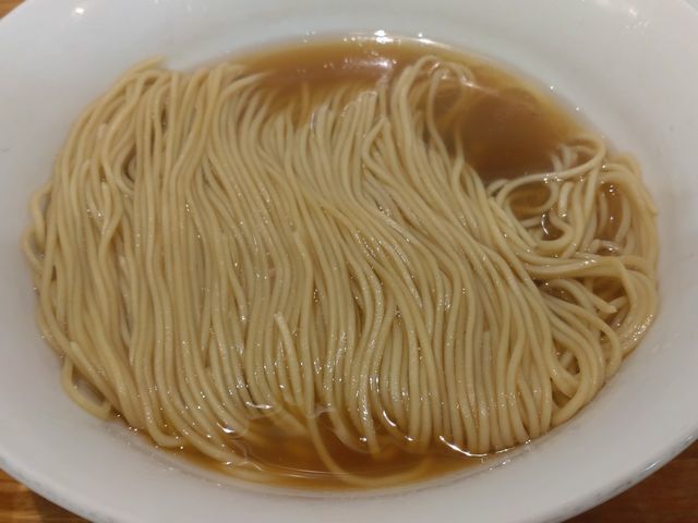 『ラーメン ル・デッサン【弐】 ～TBS系列で放送された「神の舌が選ぶ全国TOP30！最強ラーメン番付SHOW」で15位に入賞した静岡県島田市のフレンチのベテランシェフの店で「鴨がら・鶏がら ...