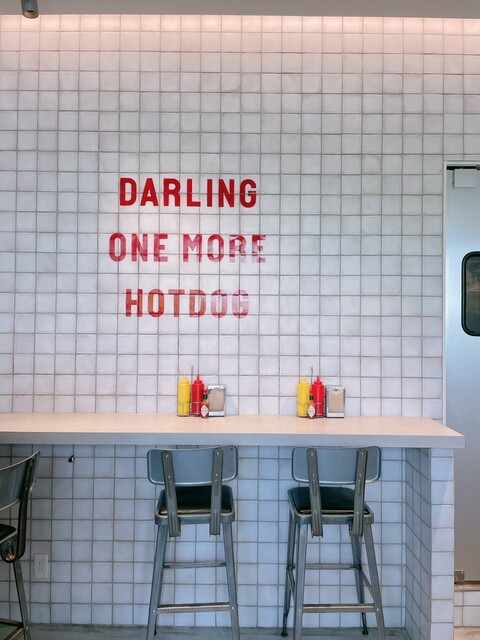 DARLING ONE MORE HOTDOG （ダーリンワンモアホットドッグ） - 大阪城公園/ホットドッグ | 食べログ